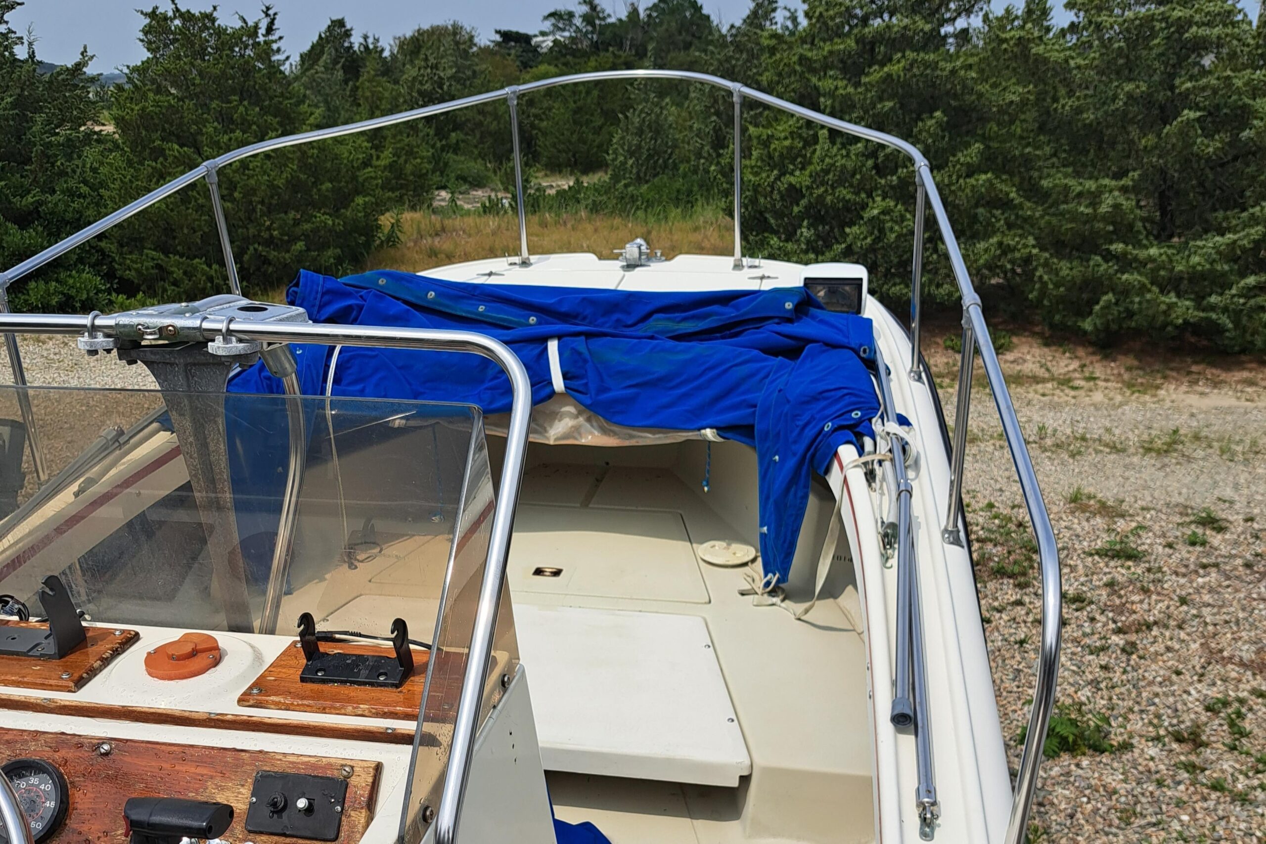 1973 Boston Whaler 21 Outrage – KYA BROKERS | Knot Your Average Yacht ...