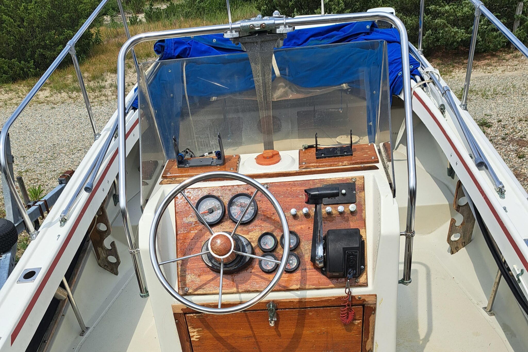 1973 Boston Whaler 21 Outrage – KYA BROKERS | Knot Your Average Yacht ...